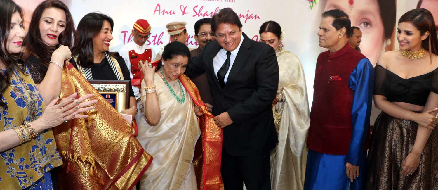 Career Benefits of being a Talented Theater Actor - Educational Know How